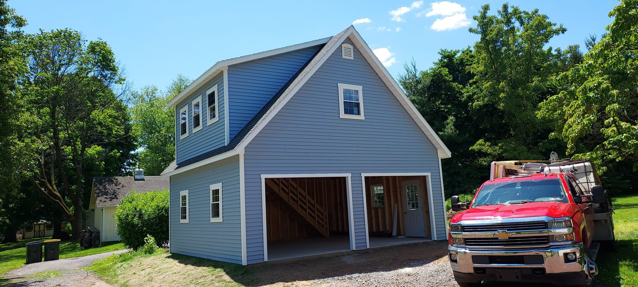 Custom Garages Delivered & Installed in a Single Day | Backyard Outdoor ...